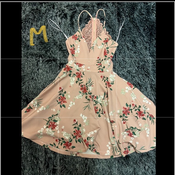 Dresses | Floral Dress With Back Exposure | Poshmark